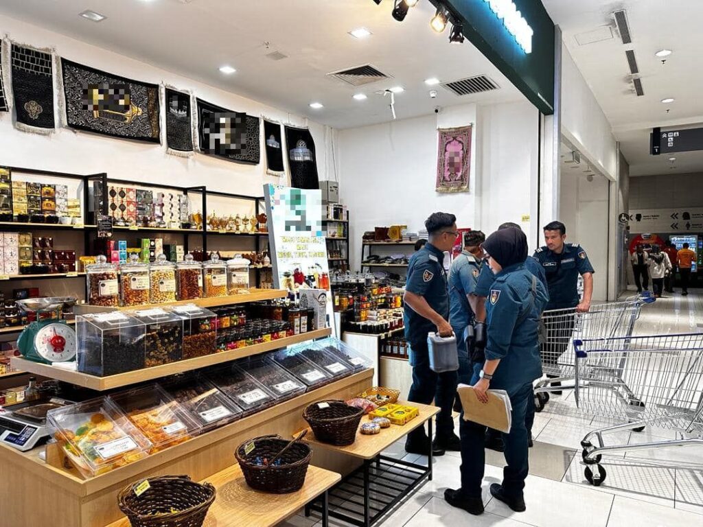 MBS sita premis warga asing jual kurma, madu dalam pasar raya - Utusan ...