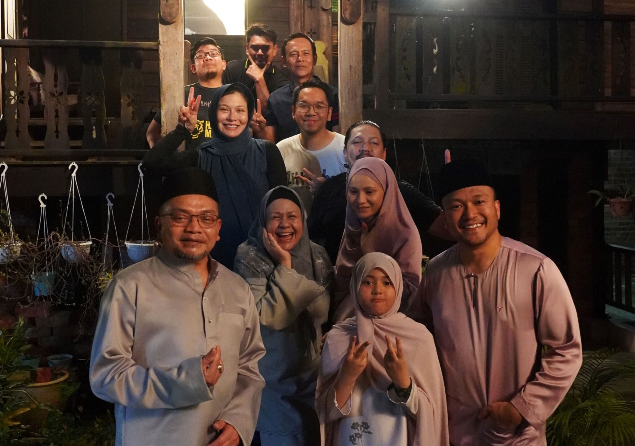 Proton pamer S70 dalam filem pendek Hari Raya - Utusan Malaysia