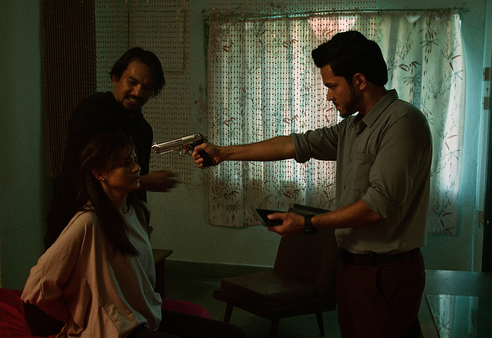 Pengawal keselamatan dipandang kerjaya kelas rendah? Azaromi perbetul ...