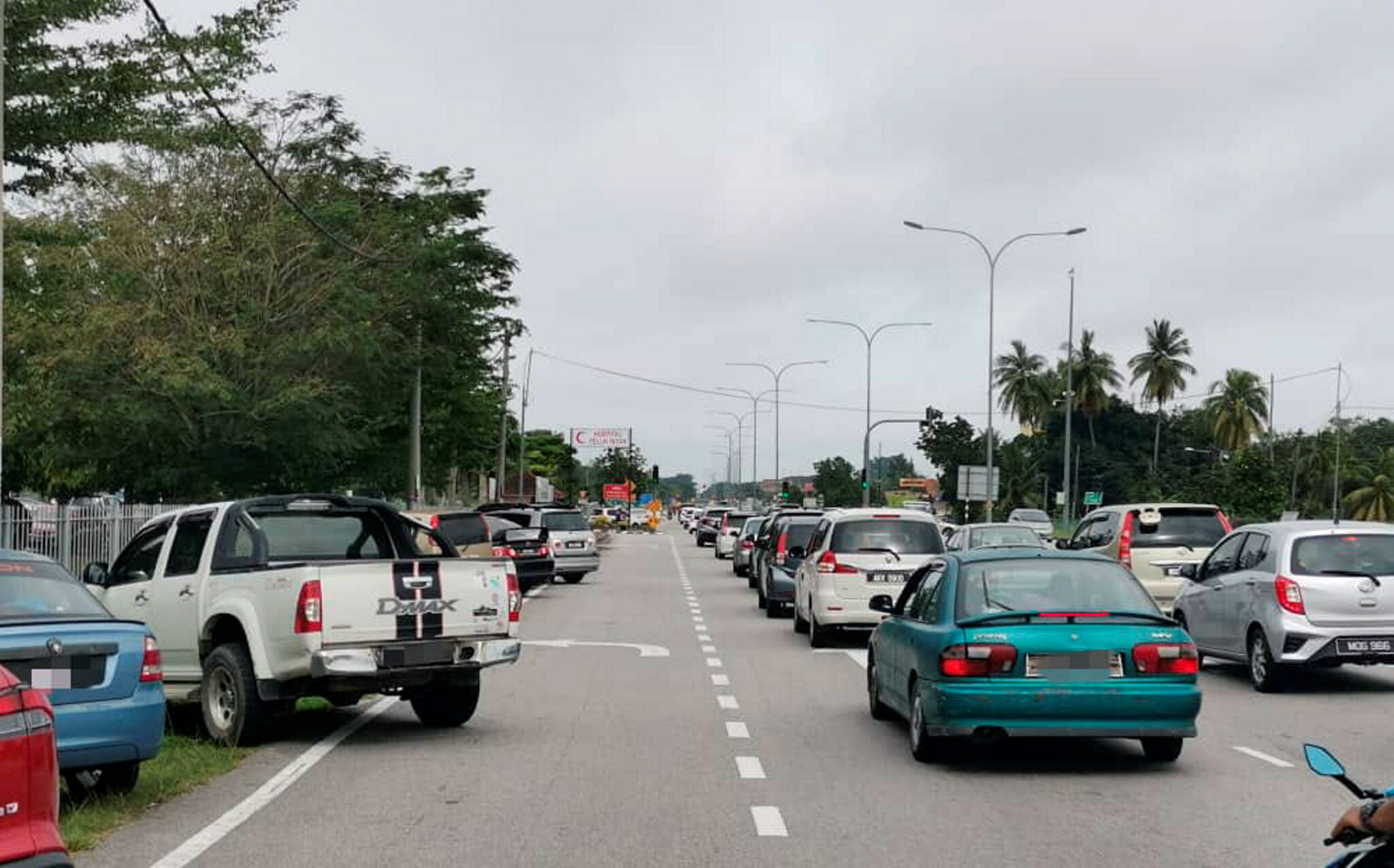Tempat letak kereta tidak terkawal
