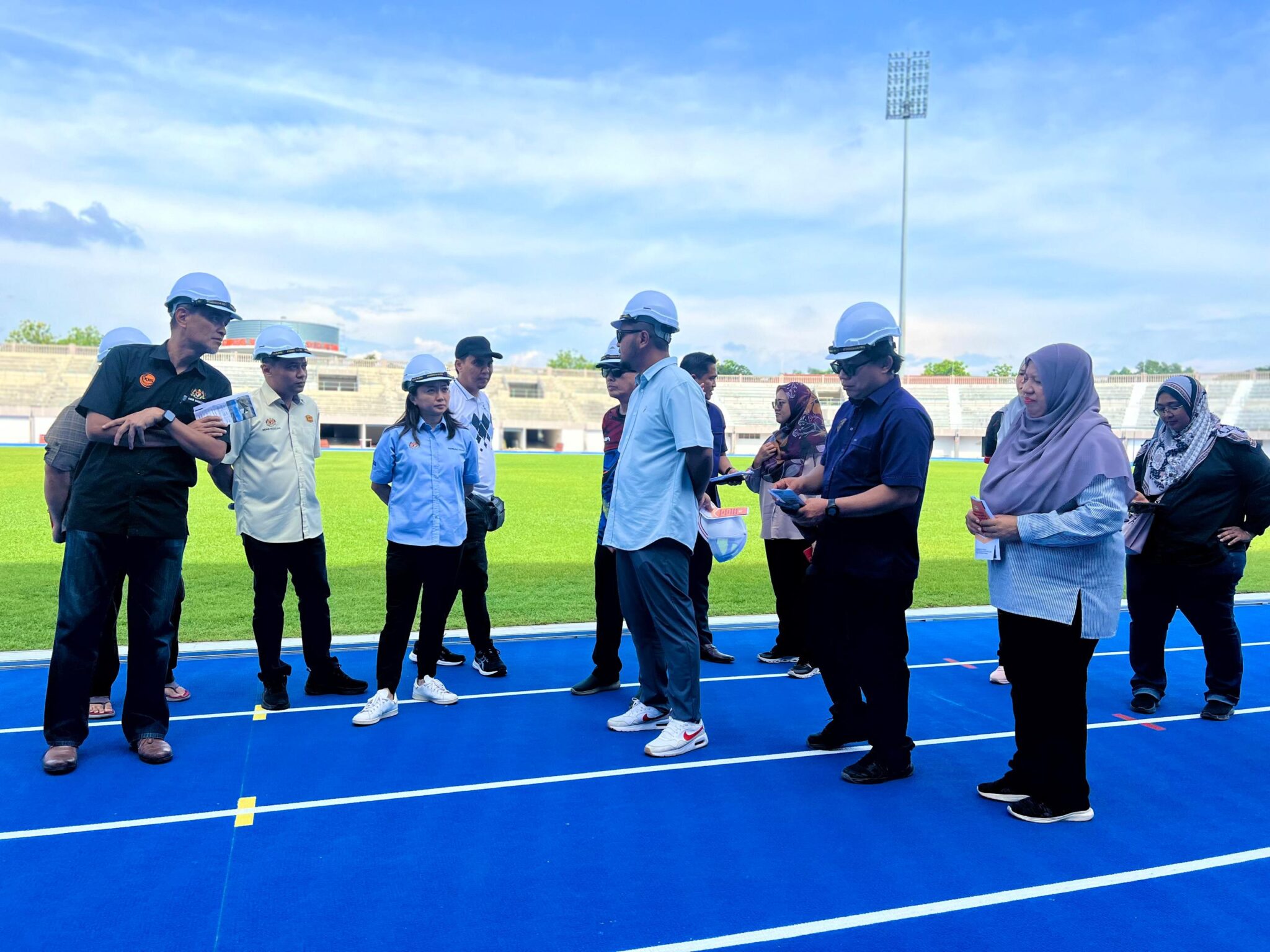 Trek balapan stadium Tuanku Syed Putra guna teknologi seperti Bukit ...