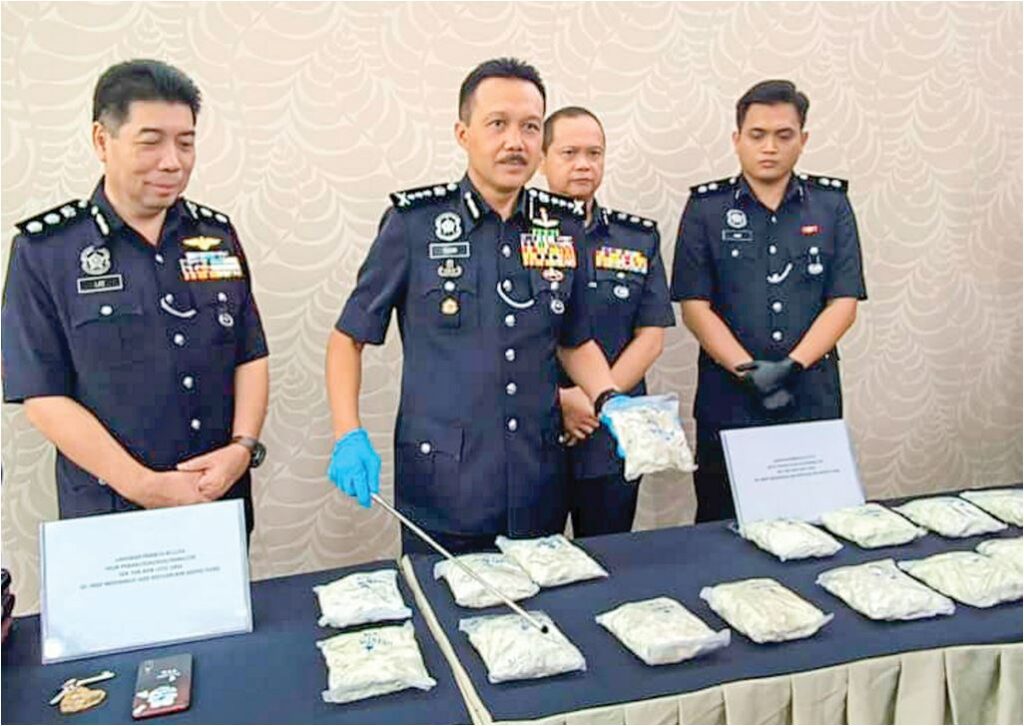 Medan SK318 di Sarawak mengeluarkan gas pertama