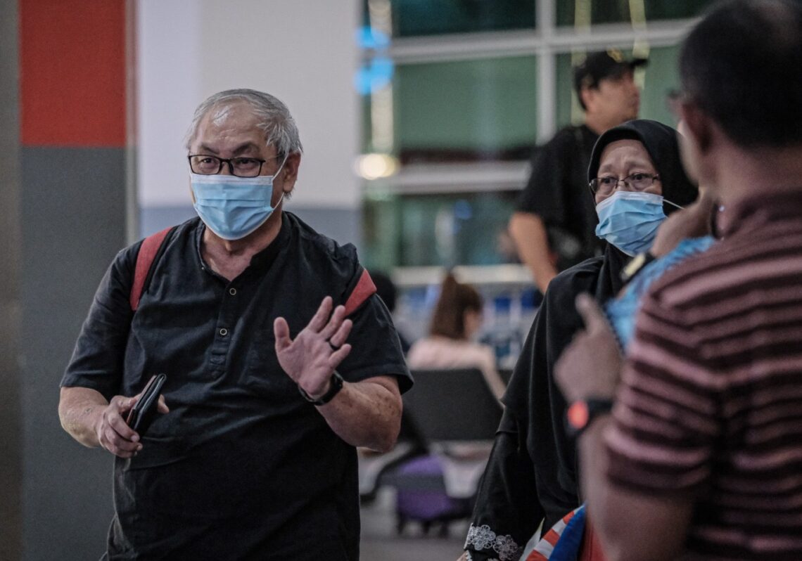 Raja Ema rindu menyanyi semula