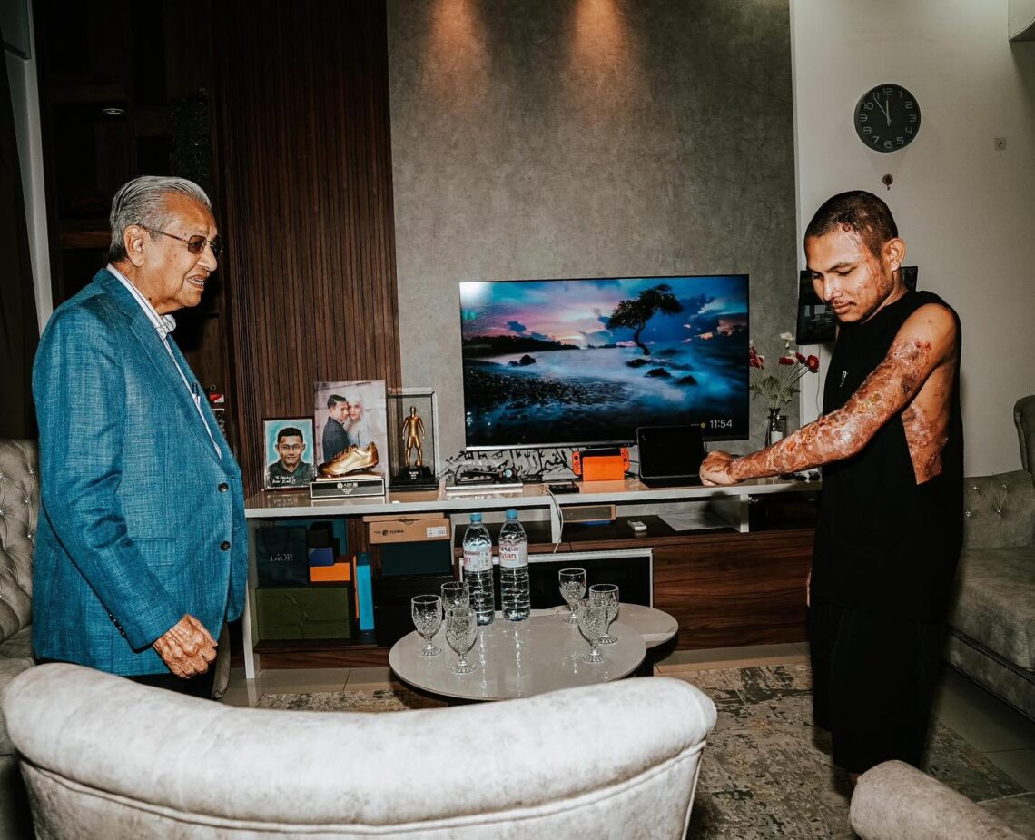 Tun Mahathir suntik semangat Faisal Halim