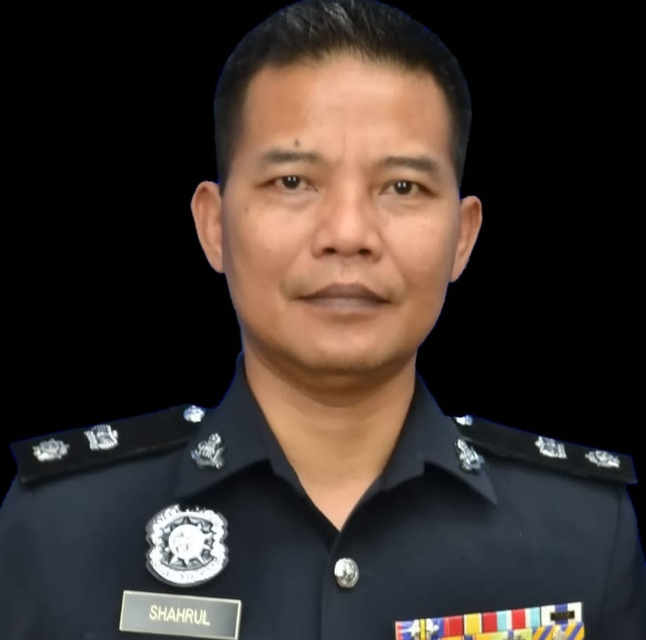 Wang persaraan lesap ditipu 'polis' - Utusan Malaysia