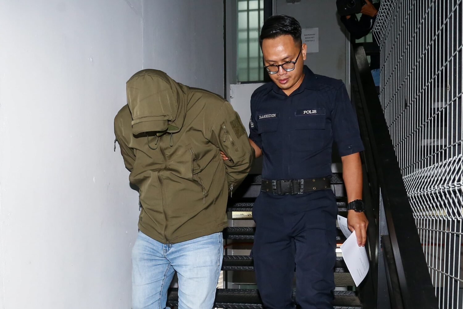 Pembantu penguat kuasa JPJ tidak mengaku terima rasuah RM3,300 - Utusan ...