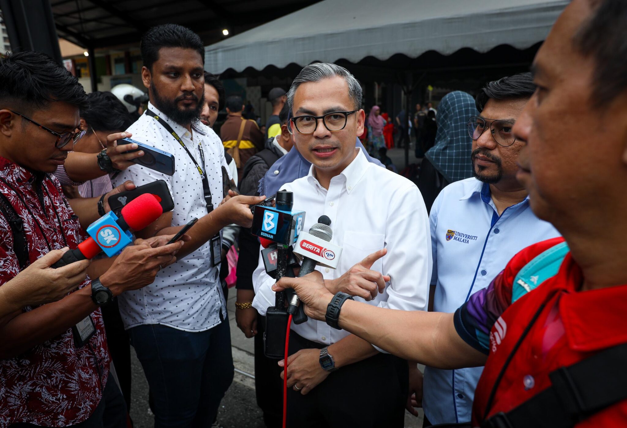 Kementerian Komunikasi bincang dengan agensi-agensi kerajaan untuk ...