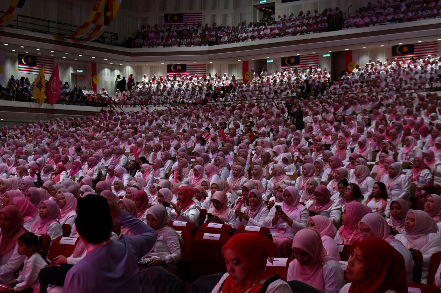 PAU2024: UMNO perlu jadi juara hati rakyat