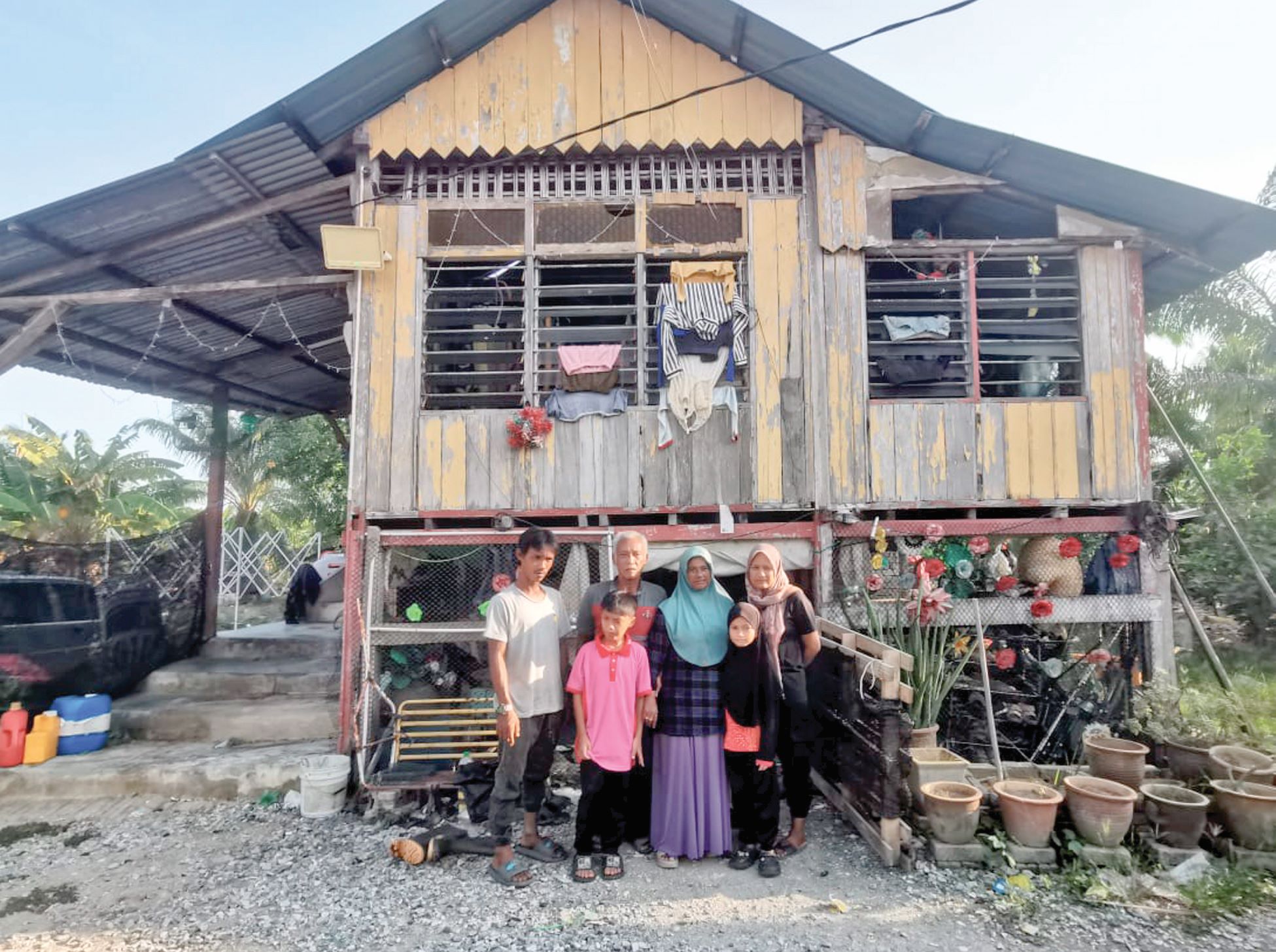 Rayu bantuan baiki segera rumah daif