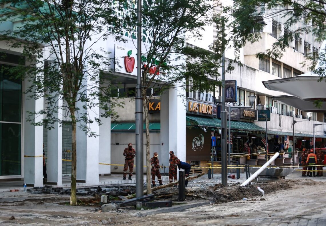 15,000 orang penuhi Lurah Semantan, hadir rumah terbuka Aidilfitri ...