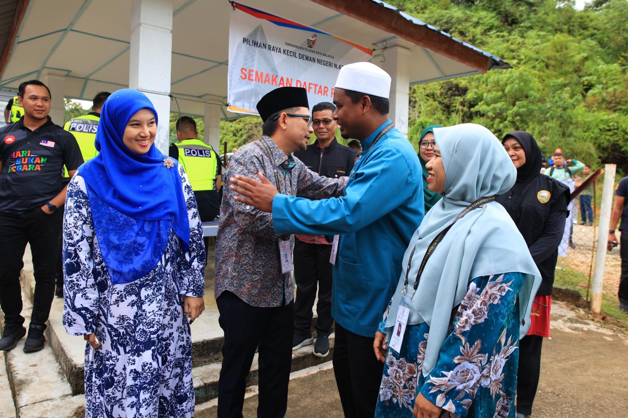 PRK Nenggiri: Calon BN, Bersatu selesai mengundi - Utusan Malaysia PRK Nenggiri: Calon BN, Bersatu selesai mengundi - Utusan Malaysia