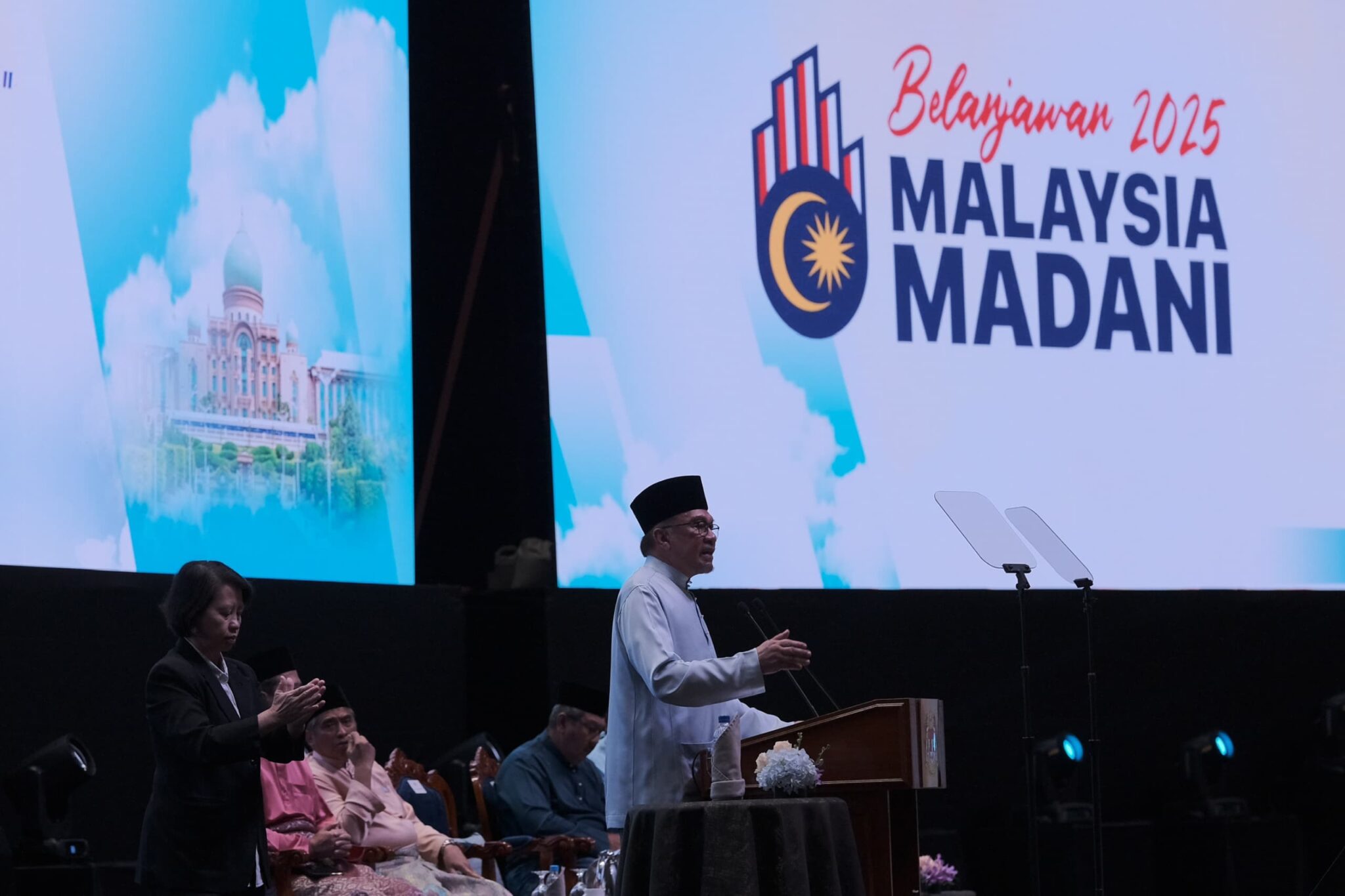 Lonjakan permintaan domestik, pemulihan eksport dorong pertumbuhan ekonomi Malaysia lebih tinggi