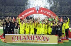 Piala untuk penyokong setia Harimau Malaya