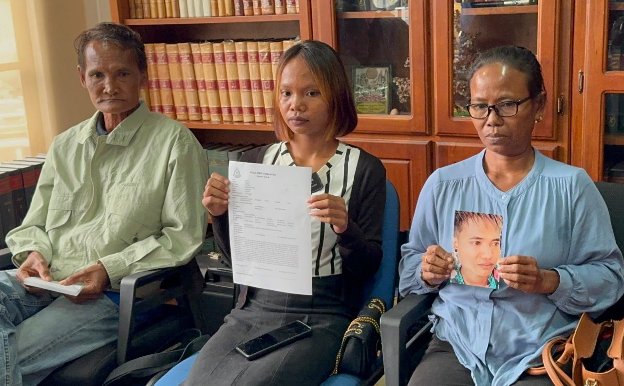 Ibu bapa tuntut penjelasan anak mati dalam lokap