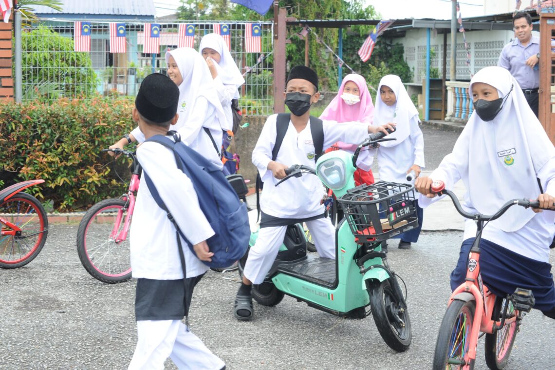 Dedahkan sekolah, daerah mana paling banyak ‘kaki ponteng’