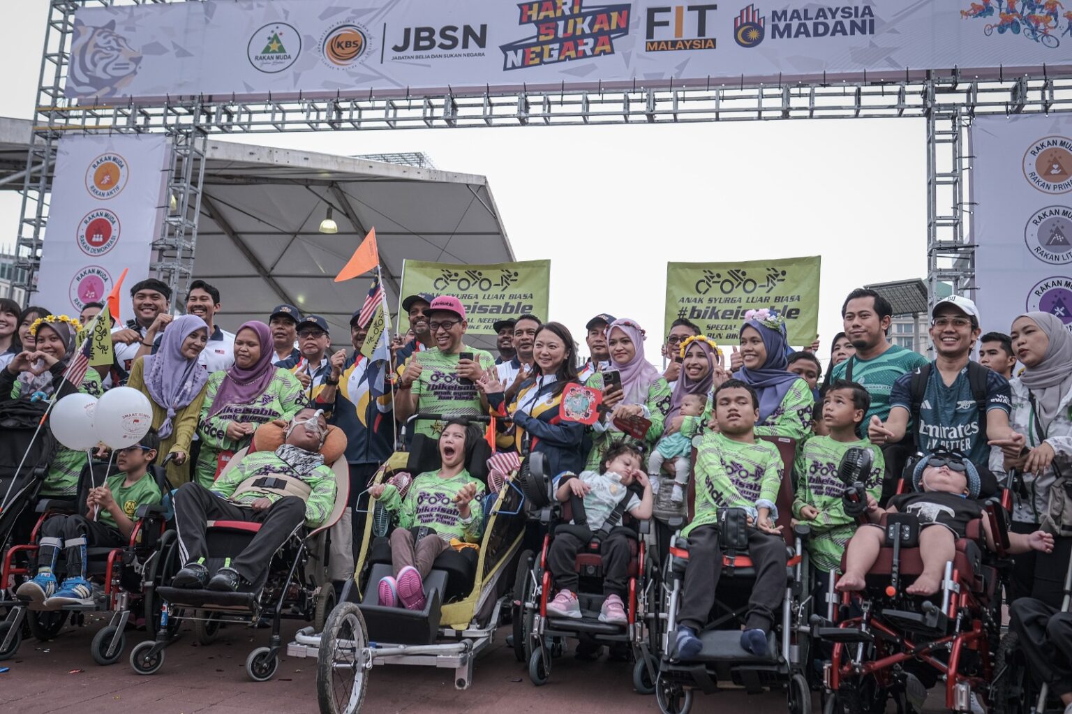 Lebih 10,000 meriahkan Larian Ria Madani, Berjalan Untuk Negara