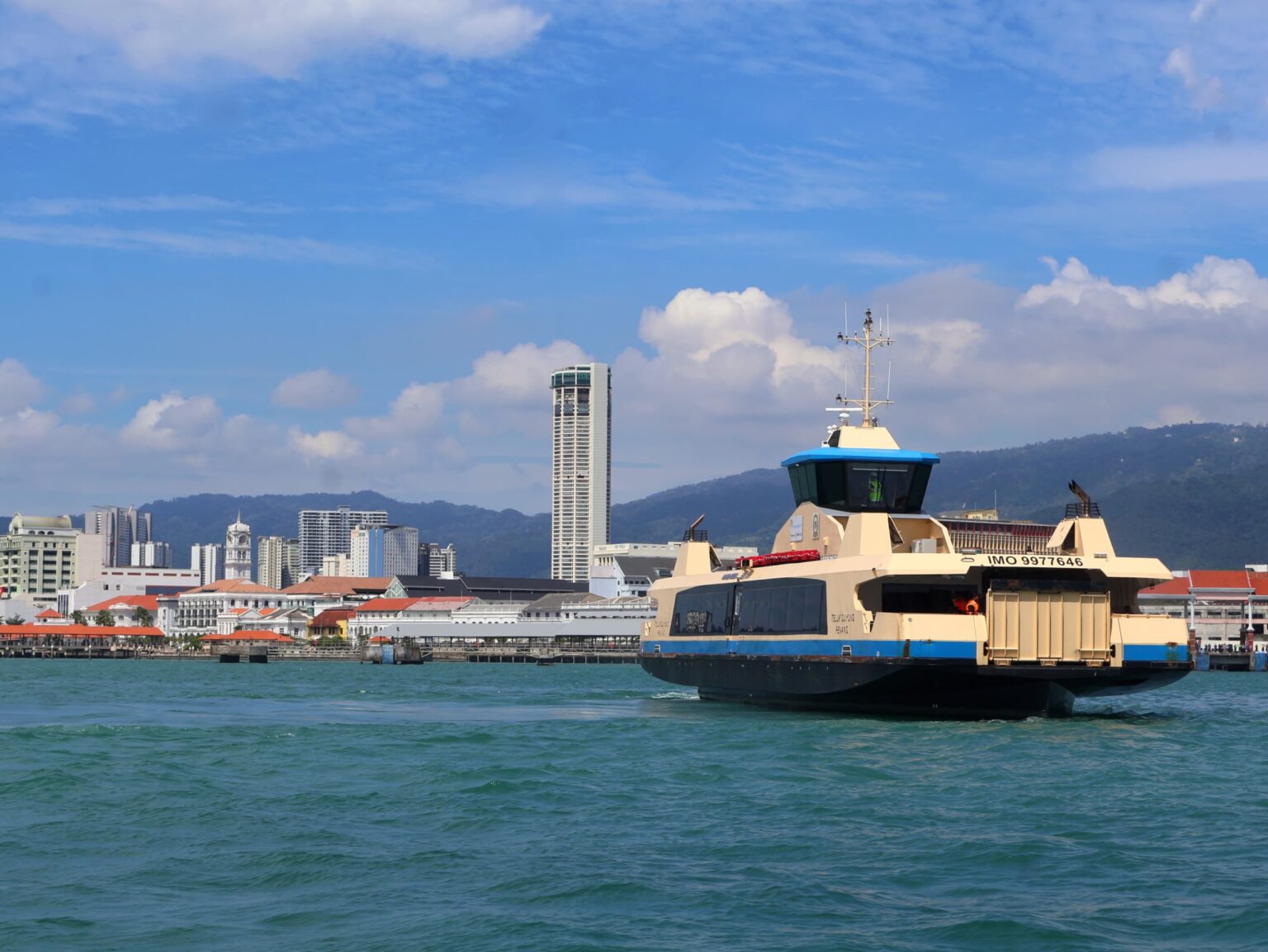 Perkhidmatan feri Pulau Pinang rugi RM14 juta setahun - Utusan Malaysia