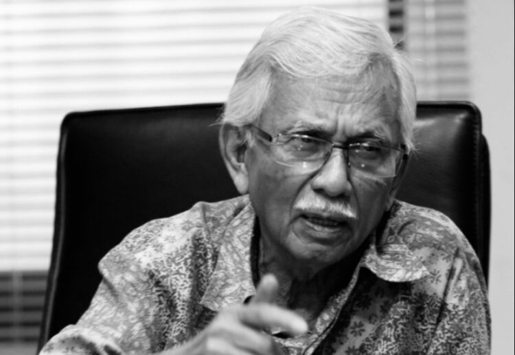 BIODATA ALLAHYARHAM TUN DAIM ZAINUDDIN