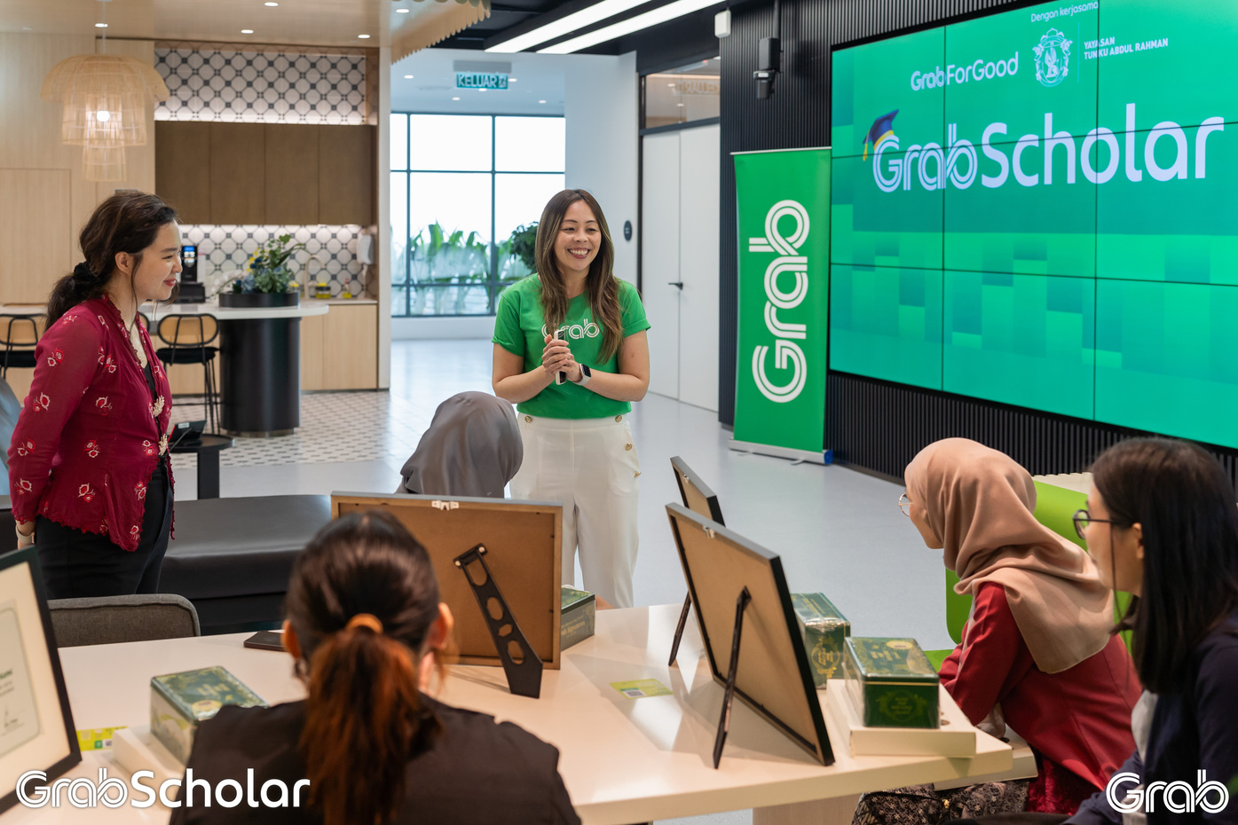 Biasiswa GrabScholar-YTAR perkasa pendidikan, pembangunan anak tempatan