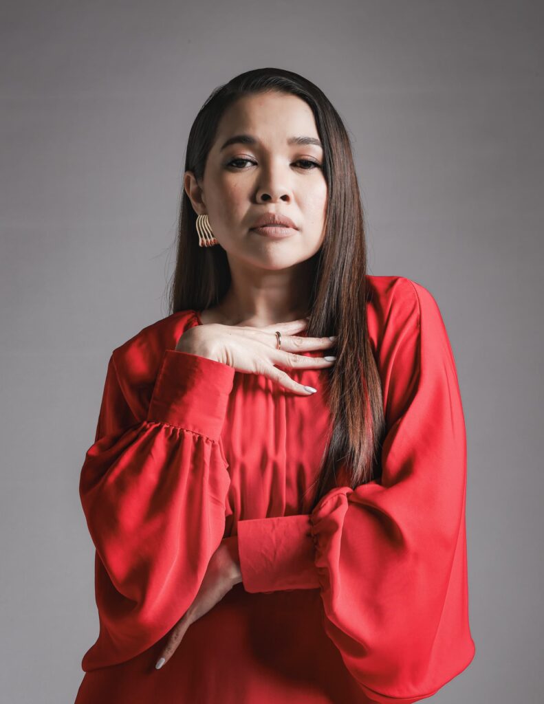 Dulu saya hanya mampu makan telur sahaja - Nadeera Zaini - Utusan Malaysia