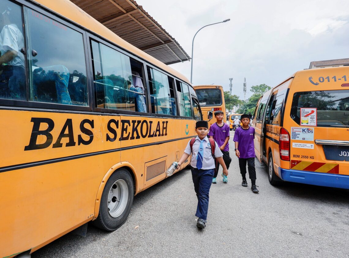 Kos operasi meningkat punca tambang bas sekolah naik