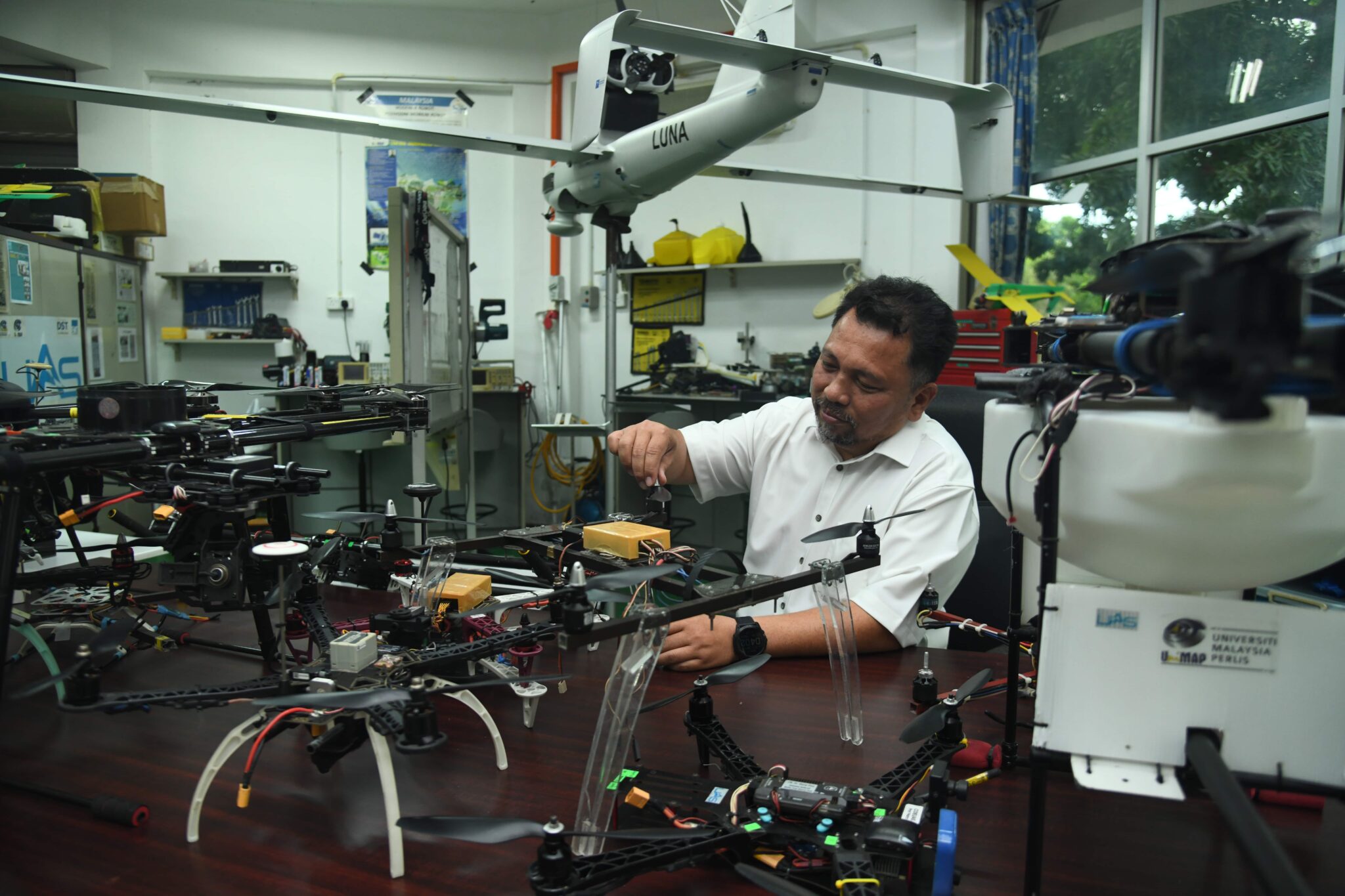 Dron pantau penyeludup di sempadan