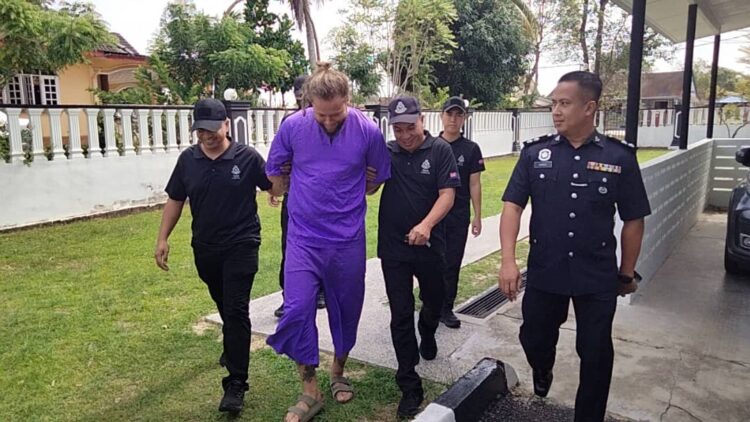 Conteng dinding, warga Republik Czech didenda RM5,000