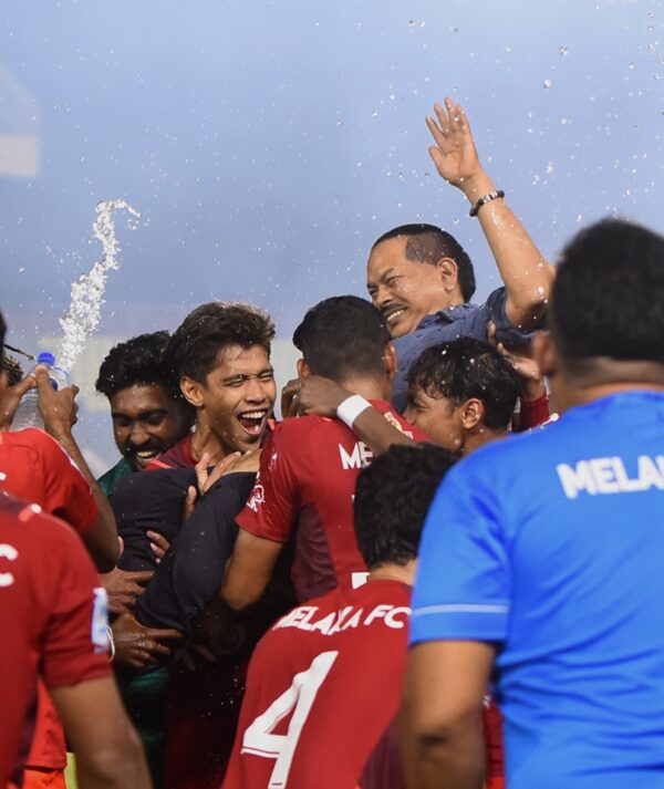 Ali Rustam, Nur Azmi kembali martabat bola sepak Melaka
