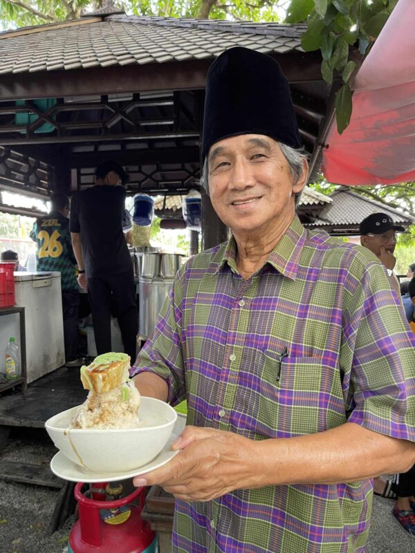 Pandan serani ‘rahsia’ Cendol Songkok Tinggi sedap