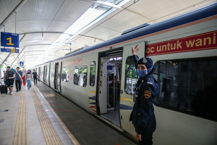 Tren tiga gerabak pertama Komuter Utara tiba awal 2027