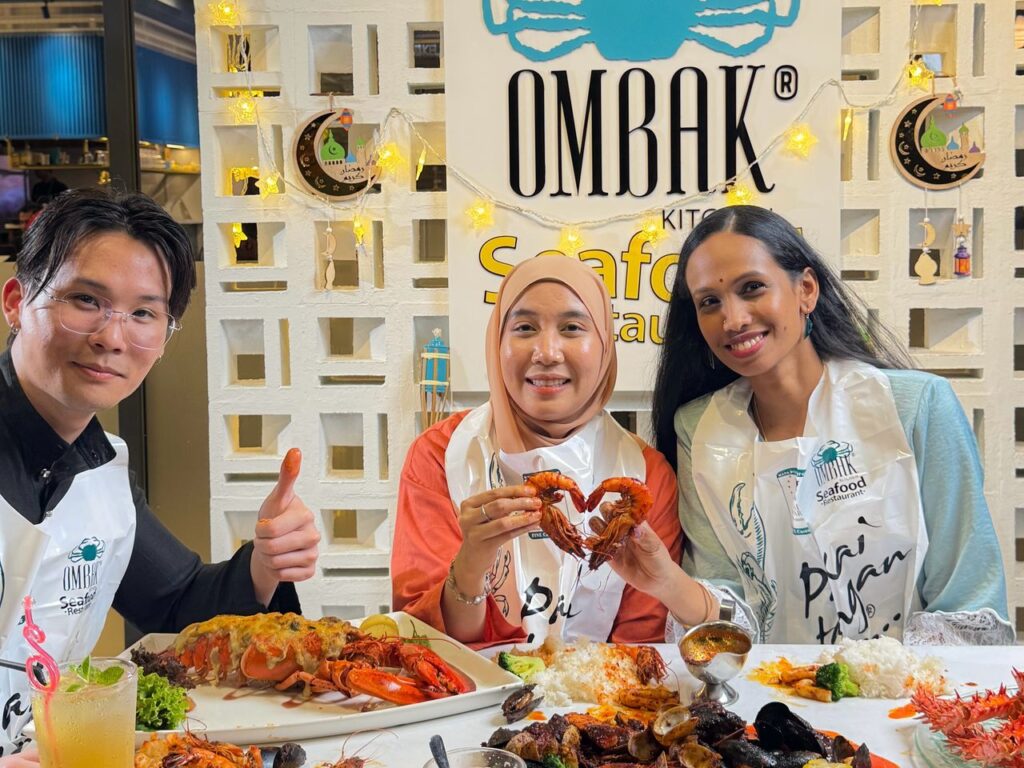 Berbuka puasa dengan Ketam Raja Alaska di Ombak Kitchen