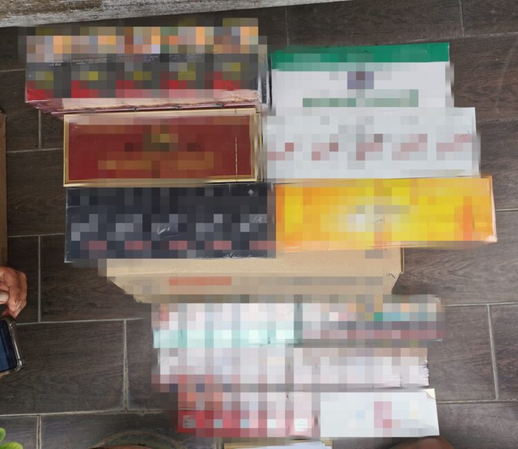 PGA Briged Utara rampas rokok putih, kretek tanpa cukai - Utusan Malaysia