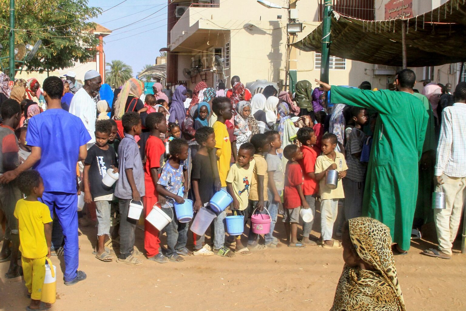 Medan SK318 di Sarawak mengeluarkan gas pertama