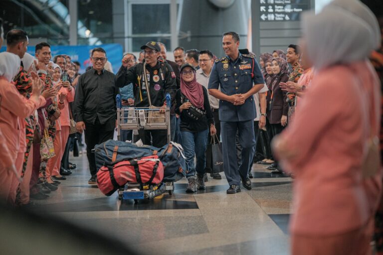 PTP catat pengendalian kontena melebihi 1.07 juta TEU sebulan - Utusan ...