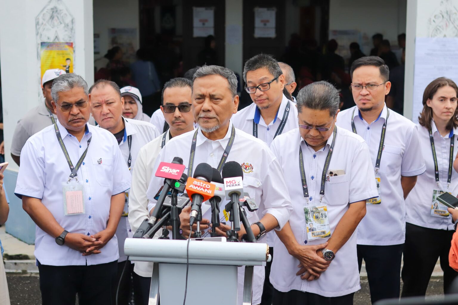 PRK Ayer Kuning: SPR sasar undi awal cecah 100 peratus - Utusan Malaysia