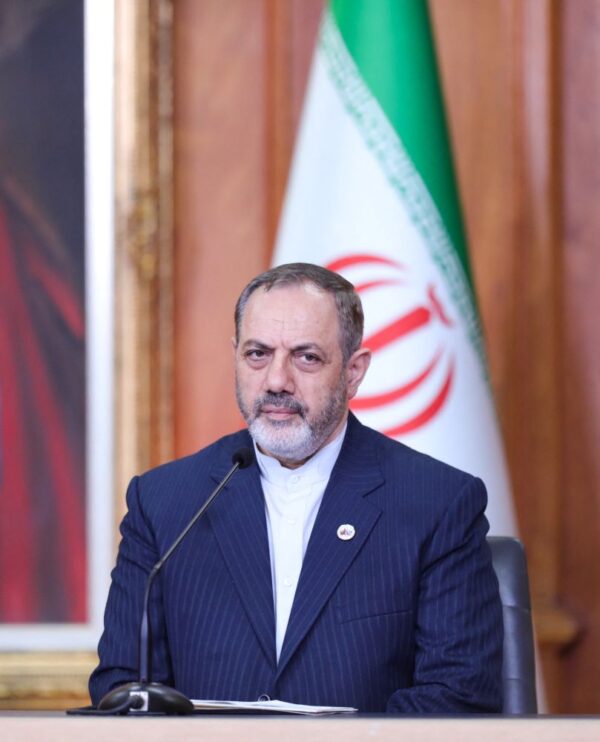 Iran ugut serang pangkalan AS jika perang meletus