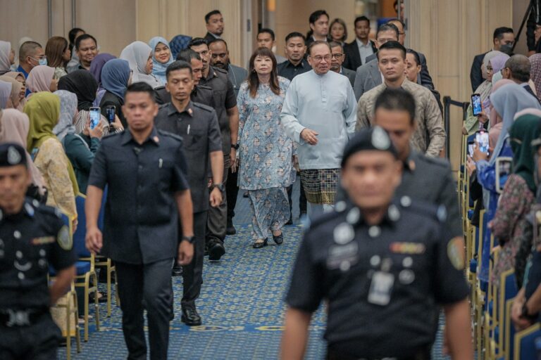 Peruntukan baiki kantin SK Kampung Awah ‘dialih’ tangan ghaib? - Utusan ...