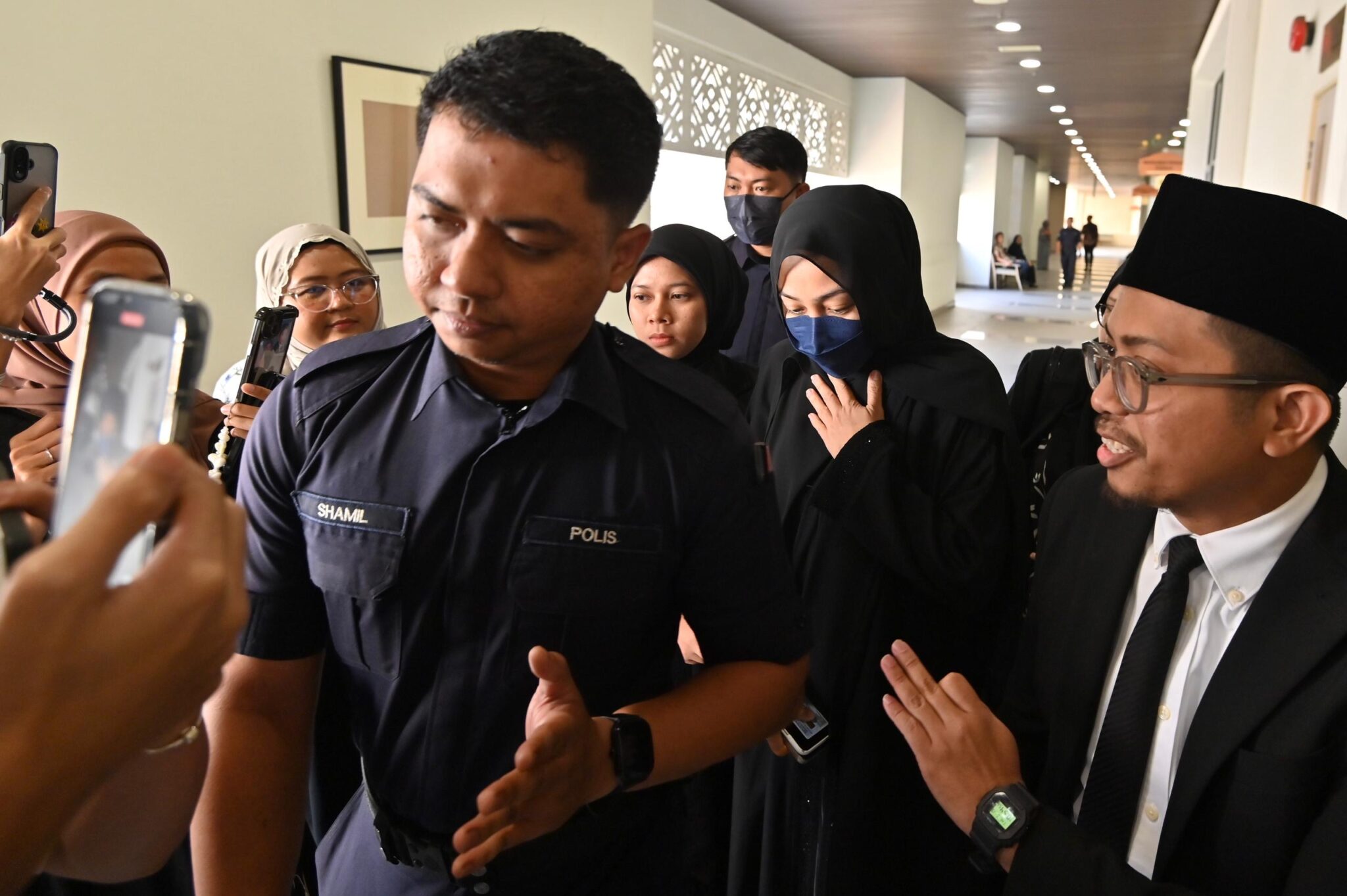 Tiada persefahaman, isteri Fikry Ibrahim fail cerai lepas empat bulan ...