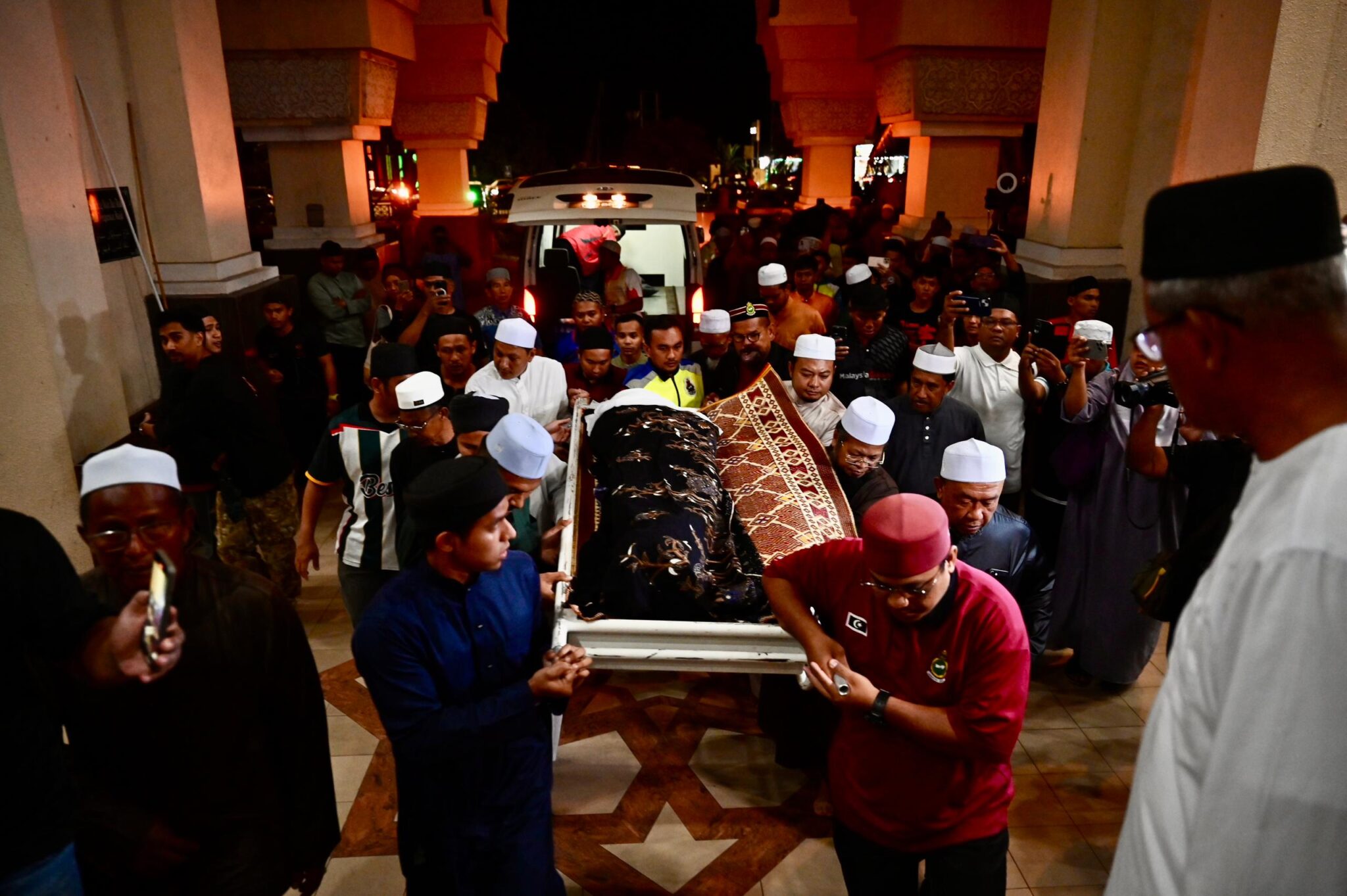 Jenazah Muhammad Adib disolatkan di Masjid Hadhari