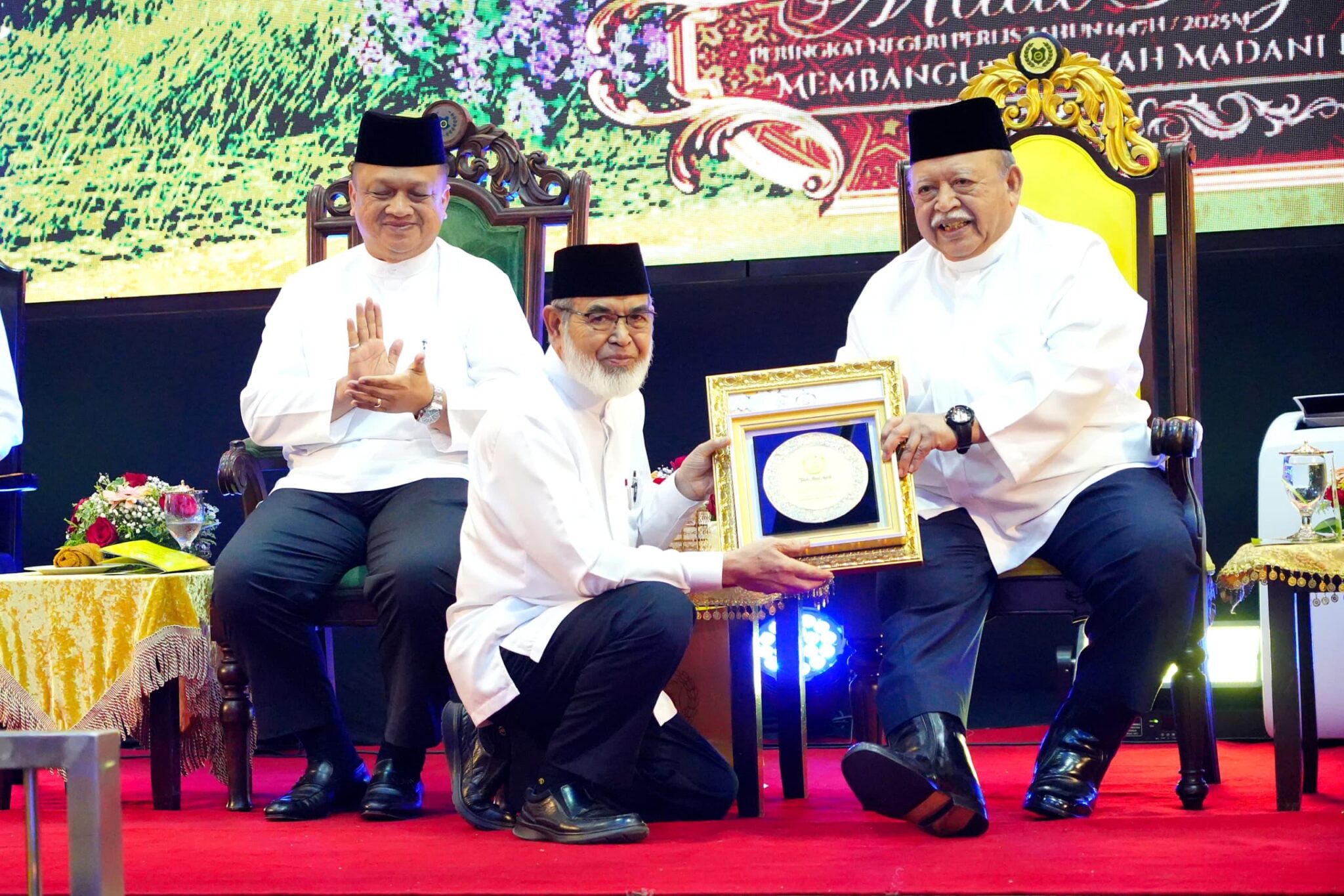 Johari Mat dipilih Tokoh Maal Hijrah Perlis