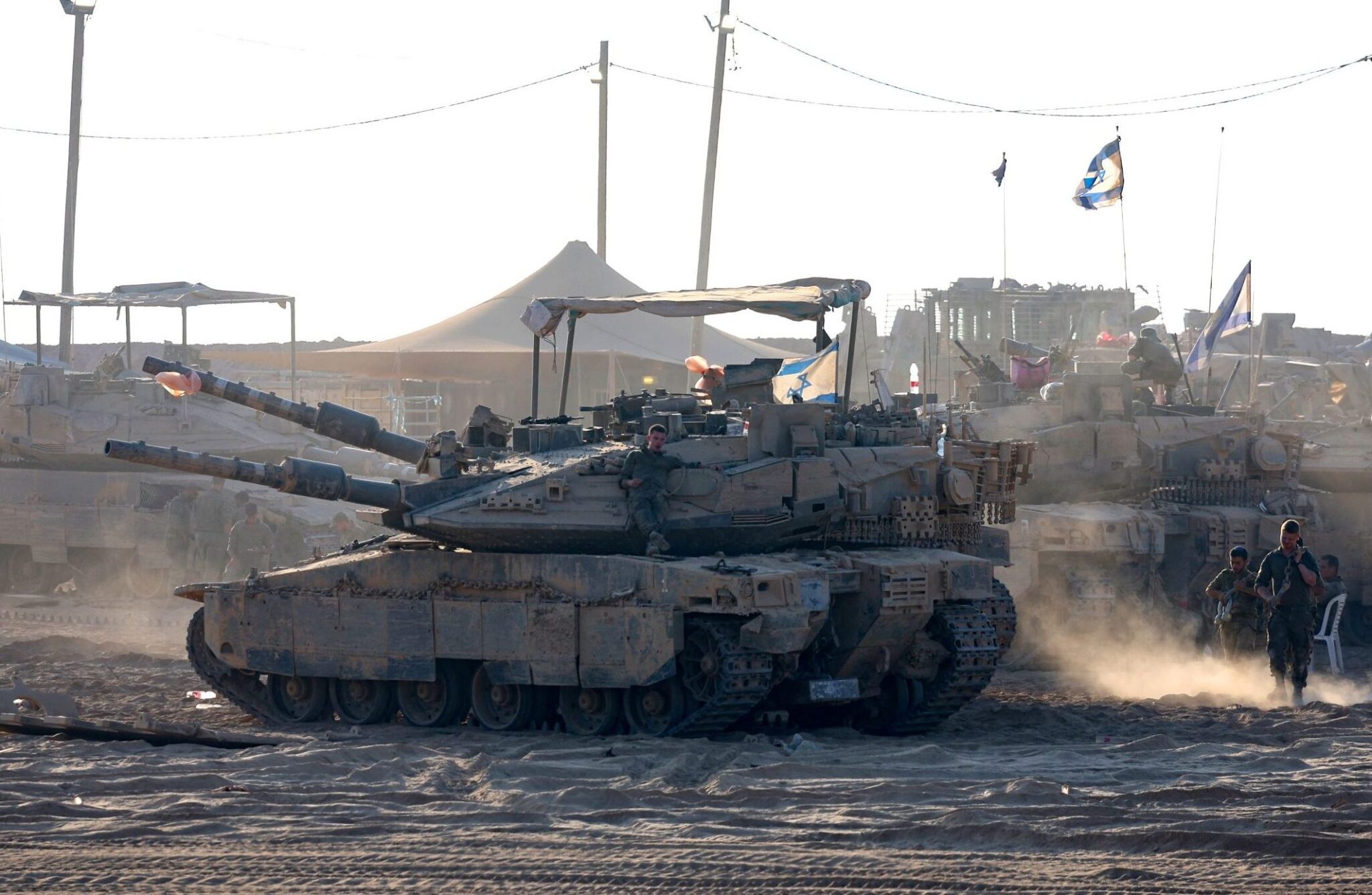 Pejuang Palestin serang pangkalan tentera Israel di Khan Younis ...