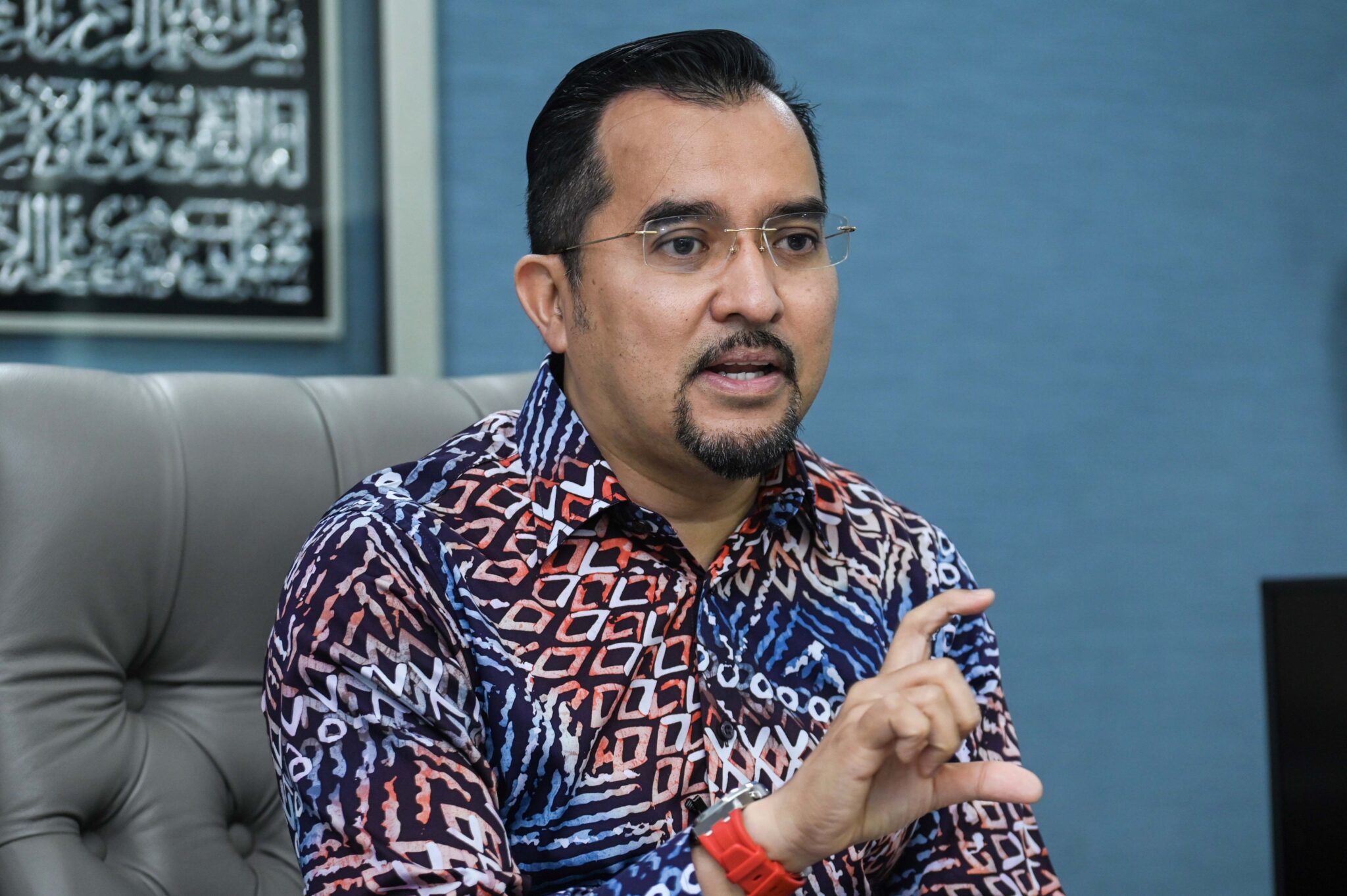 Selamat datang – Idris Ahmad