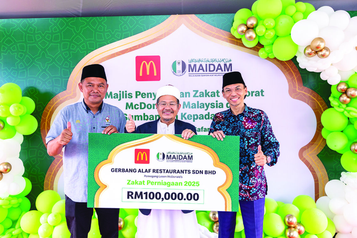 McDonald's Malaysia serah zakat RM100,000 kepada MAIDAM