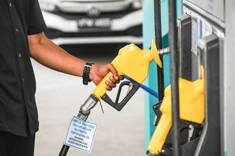 Defisit sosial dan perpaduan nasional - Utusan Malaysia