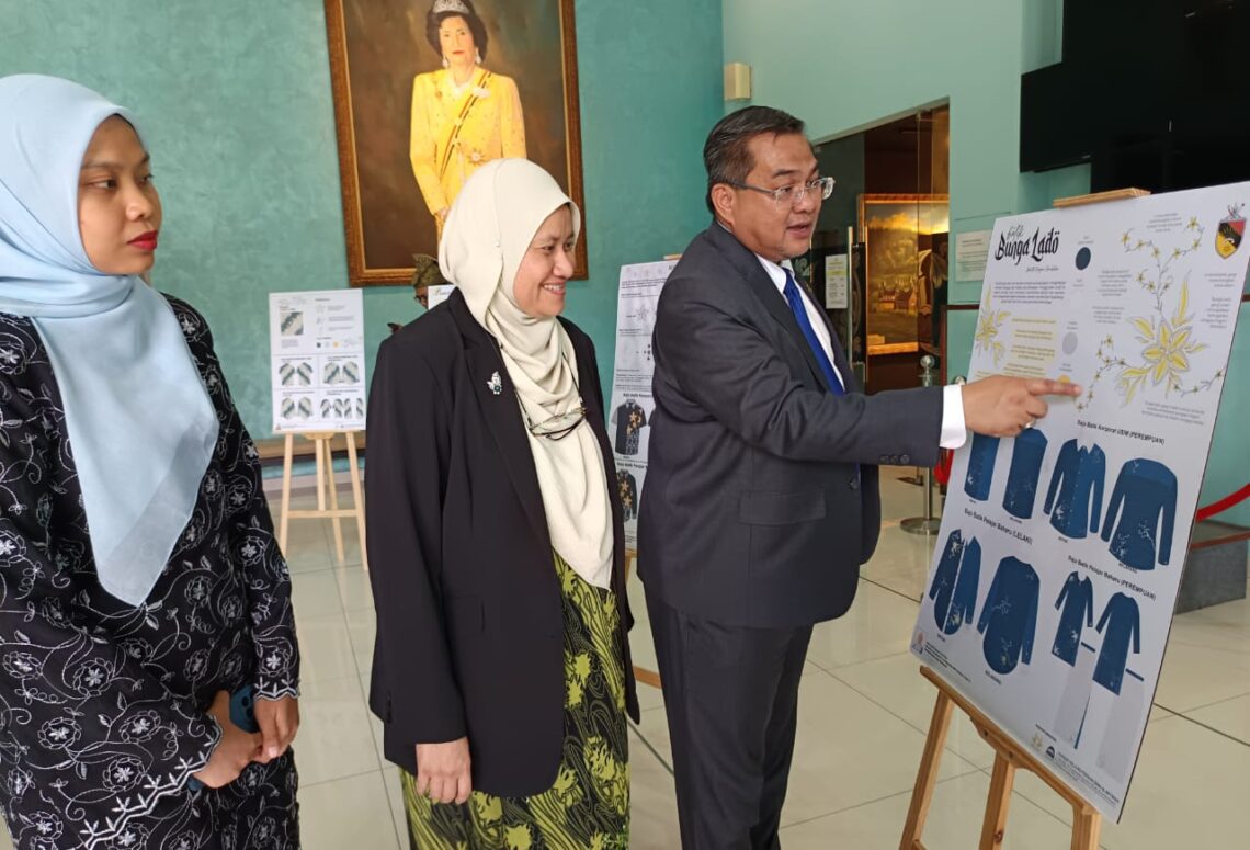 USIM, Galeri Diraja Tuanku Ja’afar komersial batik bunga lada