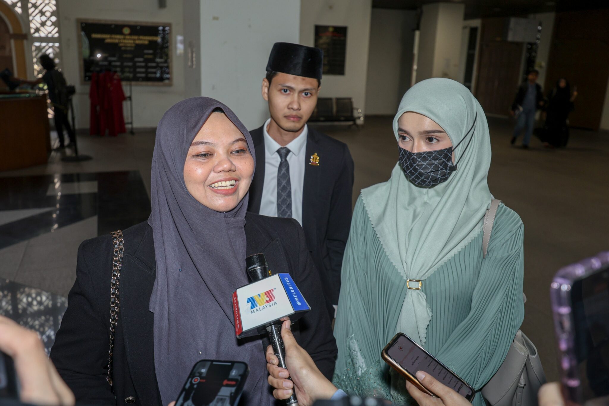 Tidak tahan, tiada persefahaman - Uqasha Senrose nekad fail cerai