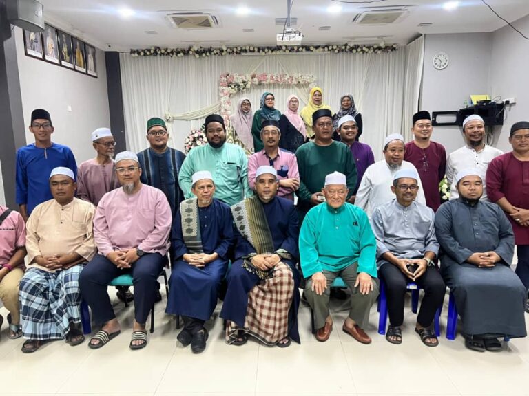Masjid Jamek Felda Adela perkukuh ukhuwah melalui lawatan ke Pahang ...