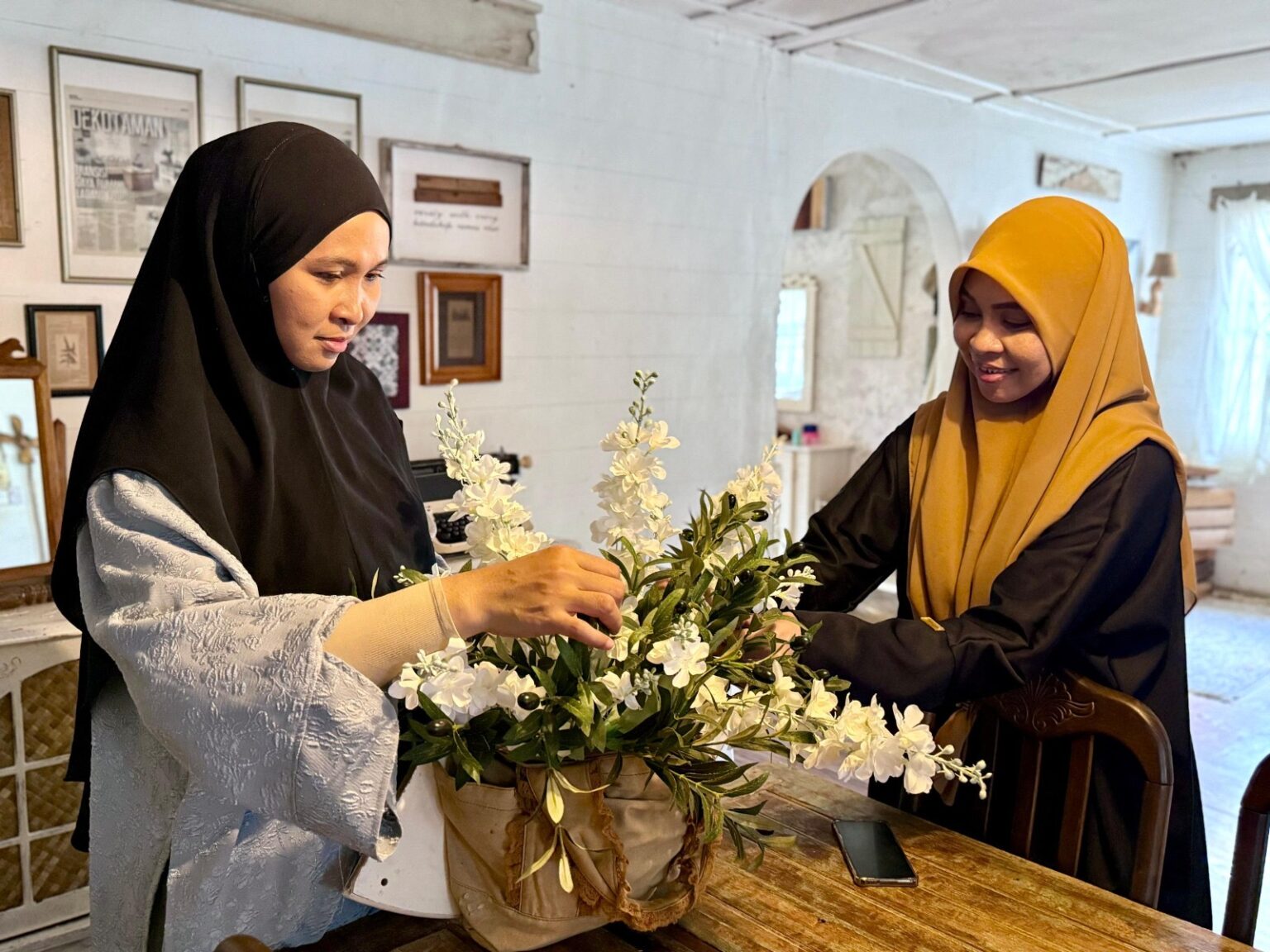 Raih pendapatan hasilkan kraf guna bahan kitar semula - Utusan Malaysia