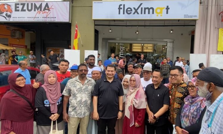 Fleximart tawar peluang niaga kepada anak muda