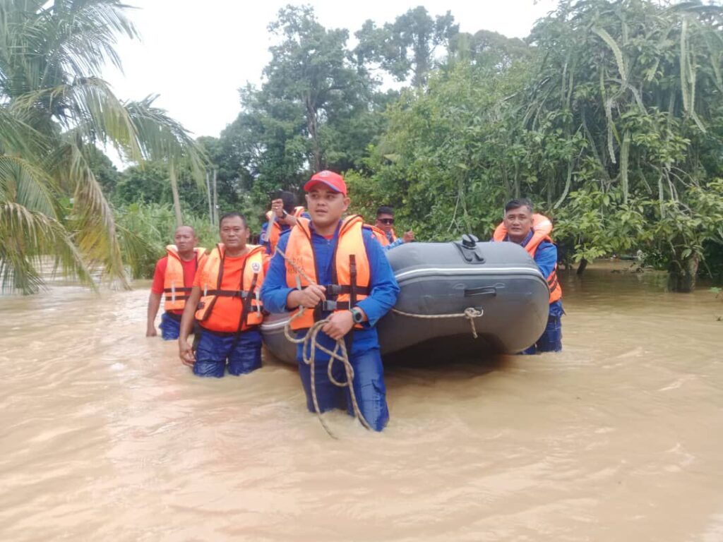 Mangsa banjir di Perak meningkat, lebih 3,000 orang dipindahkan ...